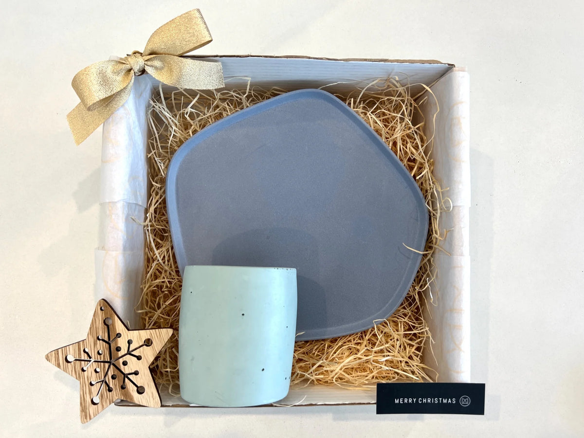 Christmas Gift Hamper - Hamper 13 (Medium) – Mitchell Bink Concrete Design